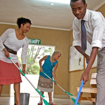 ¿Cómo cuidan los testigos de Jehová sus Salones del Reino?