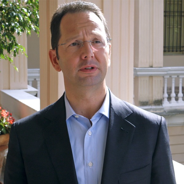 Massimo Tistarelli: Um designer de robôs fala de sua fé | Vídeos do JW.ORG
