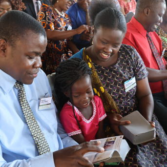 Baibulo la Chichewa —Kutulutsidwa kwa Baibulo la Dziko Latsopano la ...