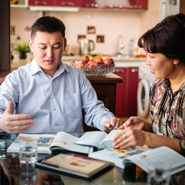 “The Head of Every Man Is the Christ” | Watchtower Study