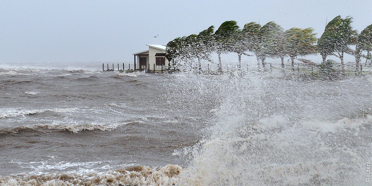 Tropical Cyclone Evan Hits South Pacific Islands