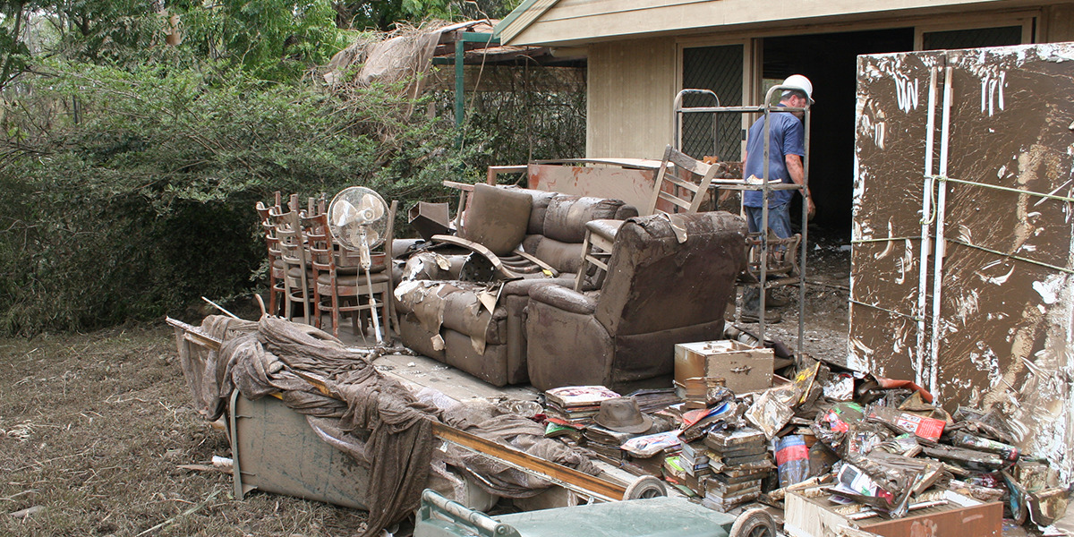Jehovah’s Witnesses Help Flood Victims in Australia