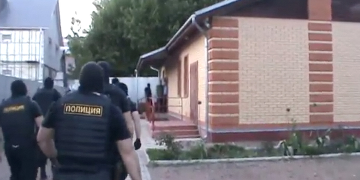 Caught on Video: Russian Authorities Raid Peaceful Religious Meeting