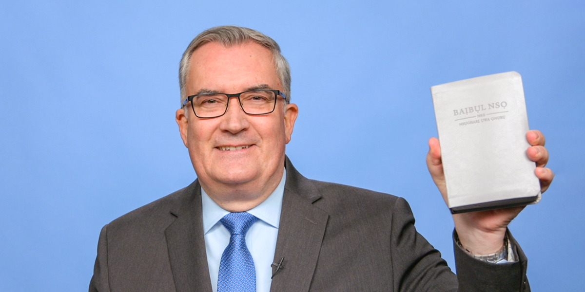 Jehovah’s Witnesses Release Revised New World Translation in Igbo