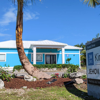 Rebuilt Kingdom Hall Dedicated in the Bahamas