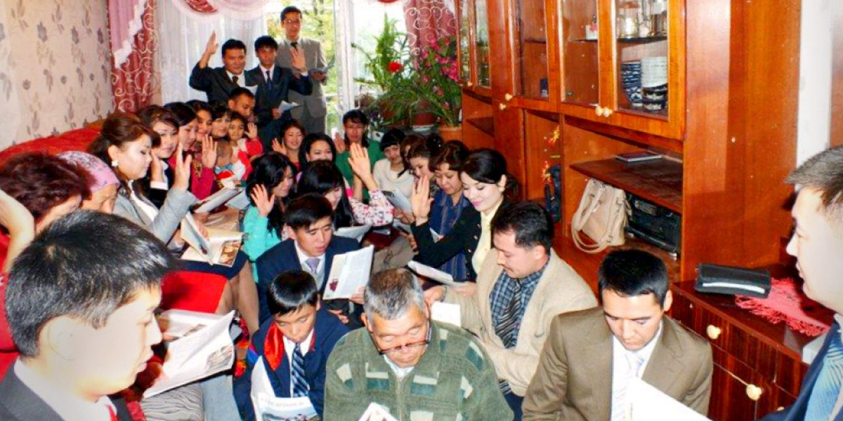 Kyrgyzstan Upholds Religious Freedom for Jehovah’s Witnesses