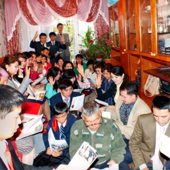 Kyrgyzstan Upholds Religious Freedom for Jehovah’s Witnesses